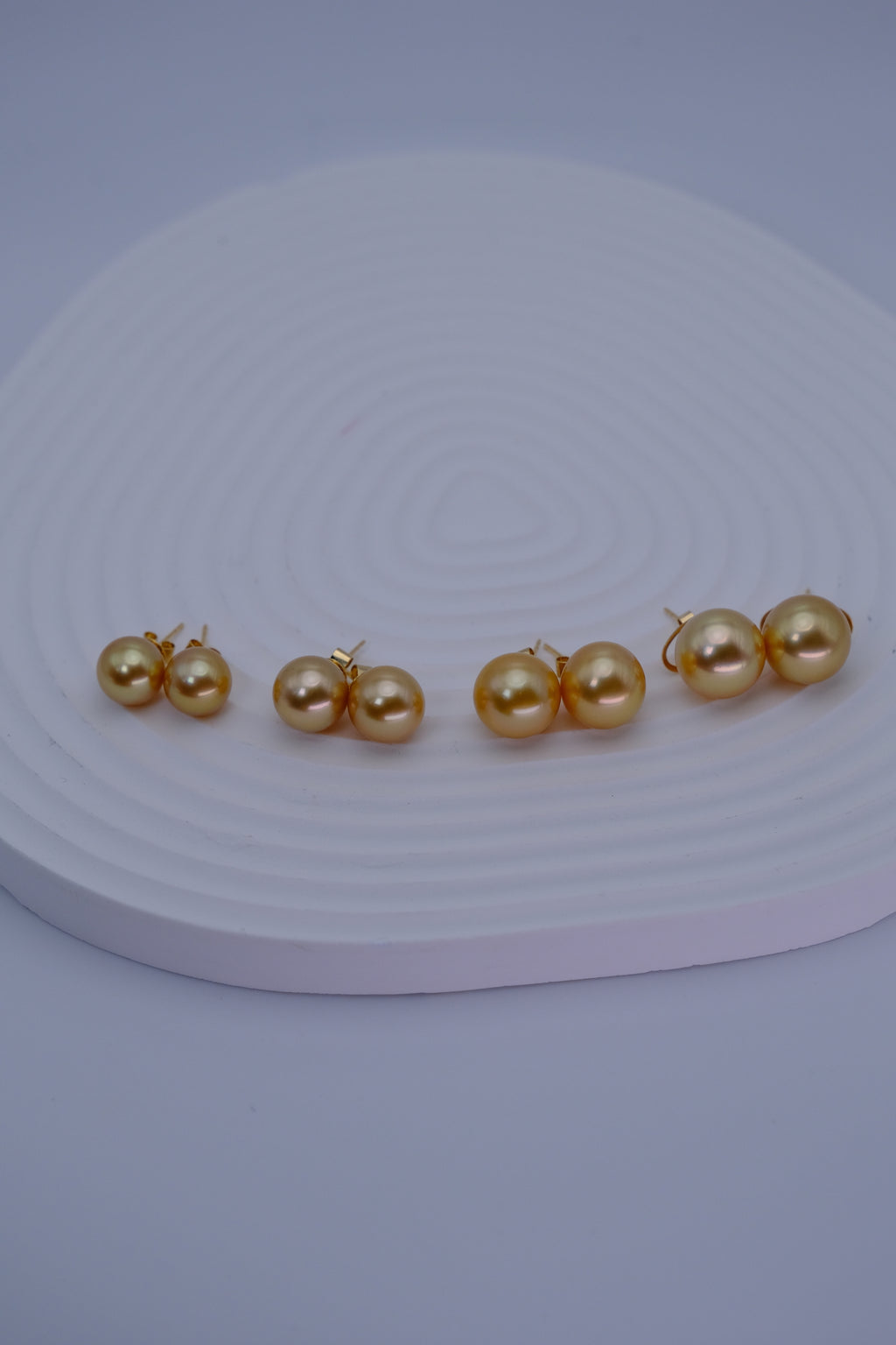 Classique | Golden South Sea Round Pearl (Rich Golden) Stud Earrings i ...
